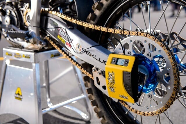 New Products: Motool's Slacker Digital Sag Scale - Cycle News