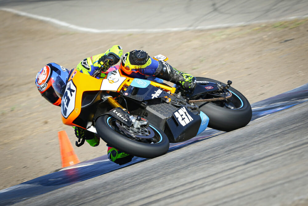 Lightfighter V2.0 Review - Cycle News