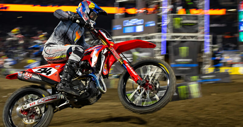 Vista Outdoor Enters into Definitive Agreement to Acquire Fox Racing ...