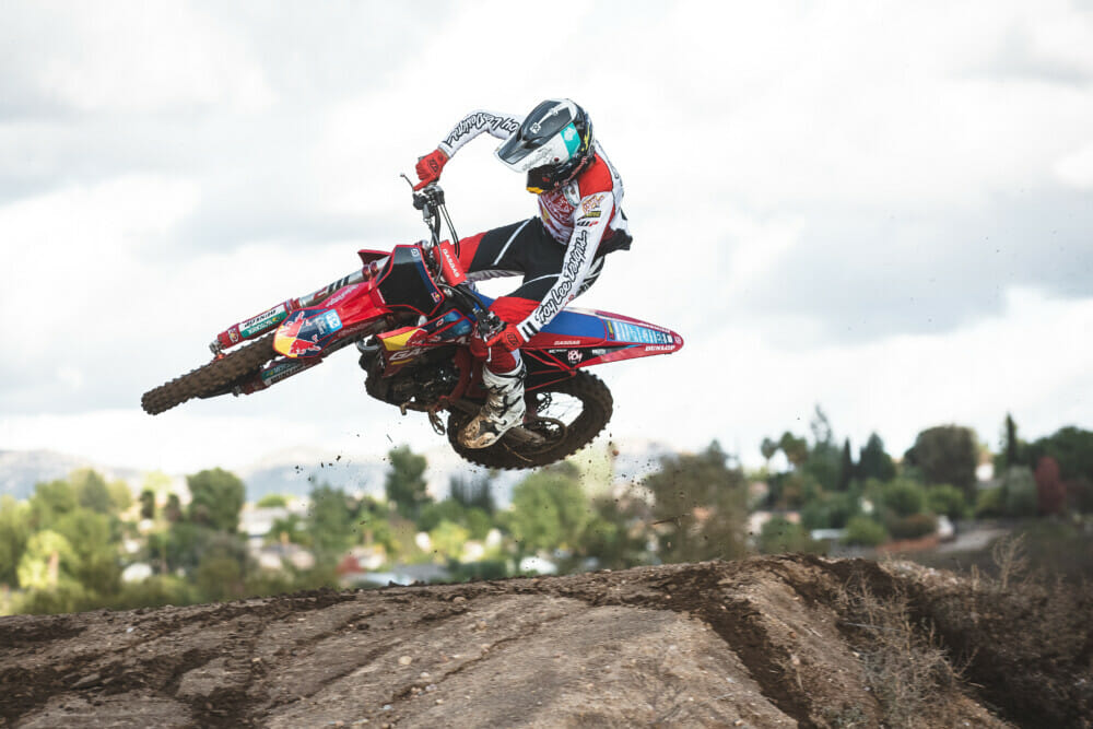 2023 GASGAS MC 450F and MC 250F Factory Edition First Look - Cycle News