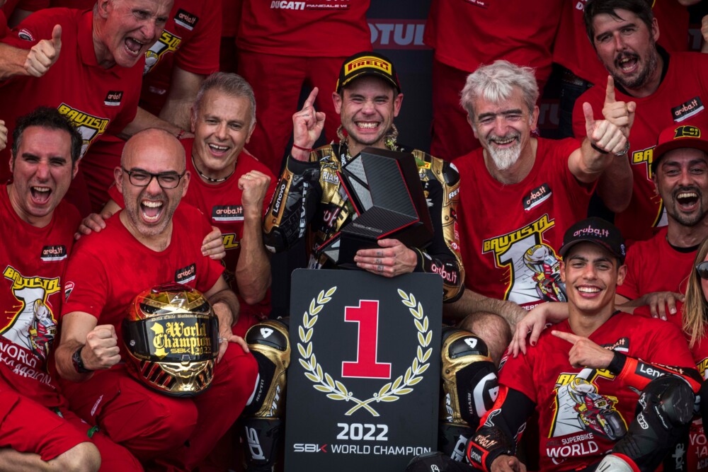 Bautista Extends Contract Aruba.it Racing-Ducati team For Another Year ...