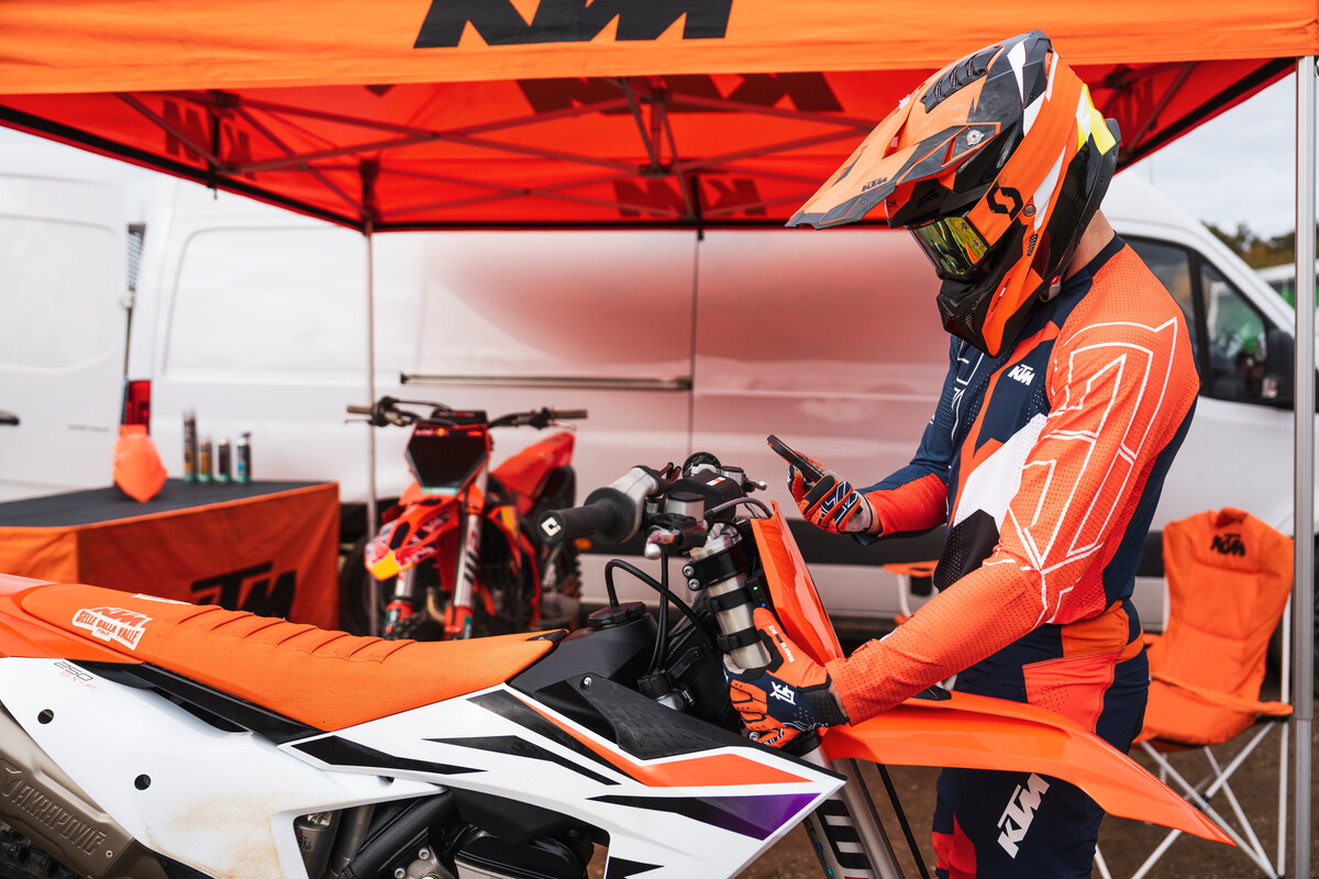 Connectivity Unit Offroad Add-On Available for 2023-24 KTM SX-F and XC ...