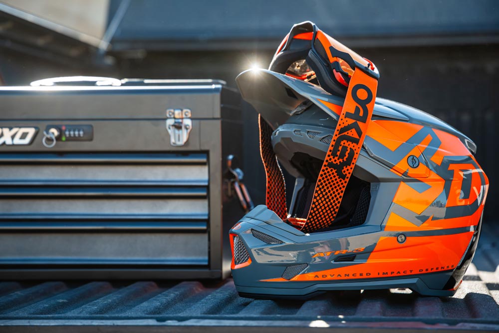 6D ATR-3 Helmet - Cycle News