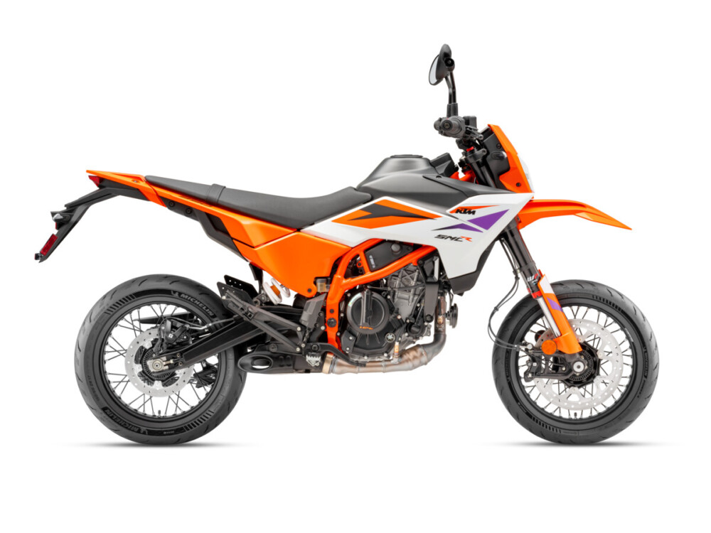 New 2025 KTM 390 SMC R Supermoto Price and Specs - Cycle News