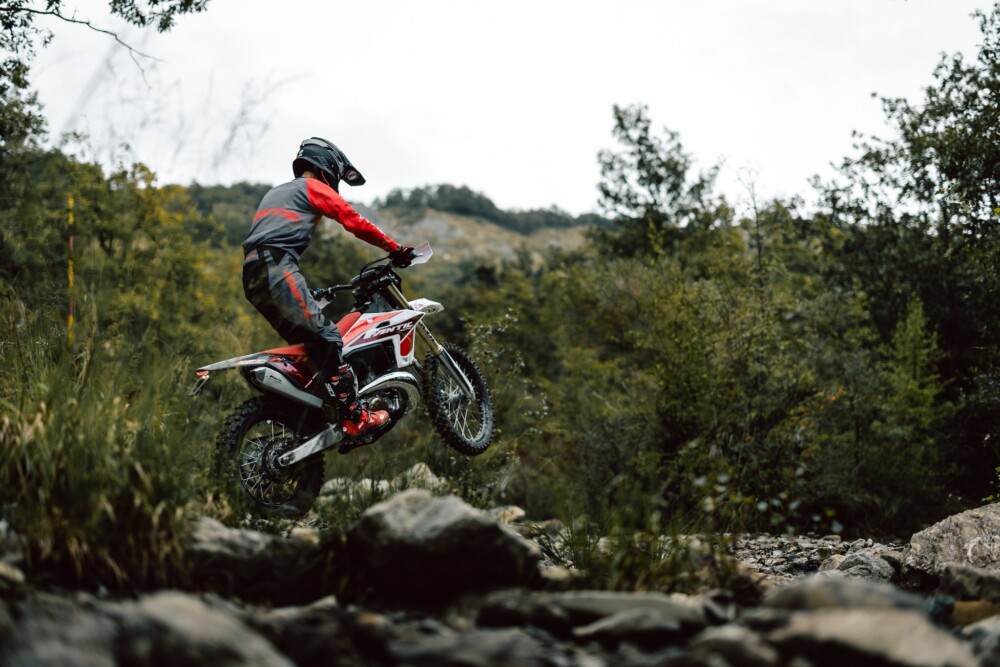 New 2025 Fantic XE 300 2T Specs and Price - Cycle News