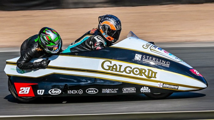 Costello and Smith Make New All-Female Sidecar Team for TT 2025 - Cycle ...