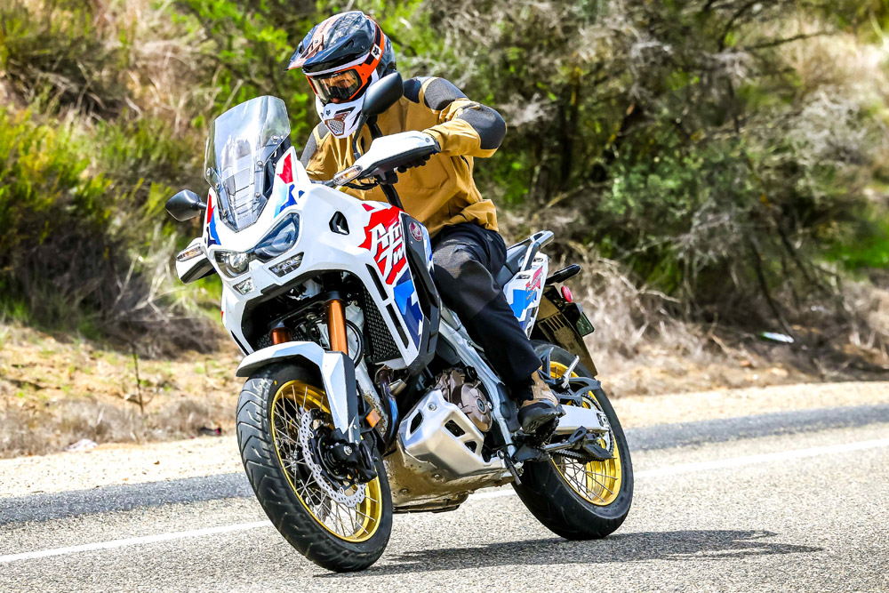 2025 Honda Africa Twin Adventure Sports ES DCT Review - Cycle News