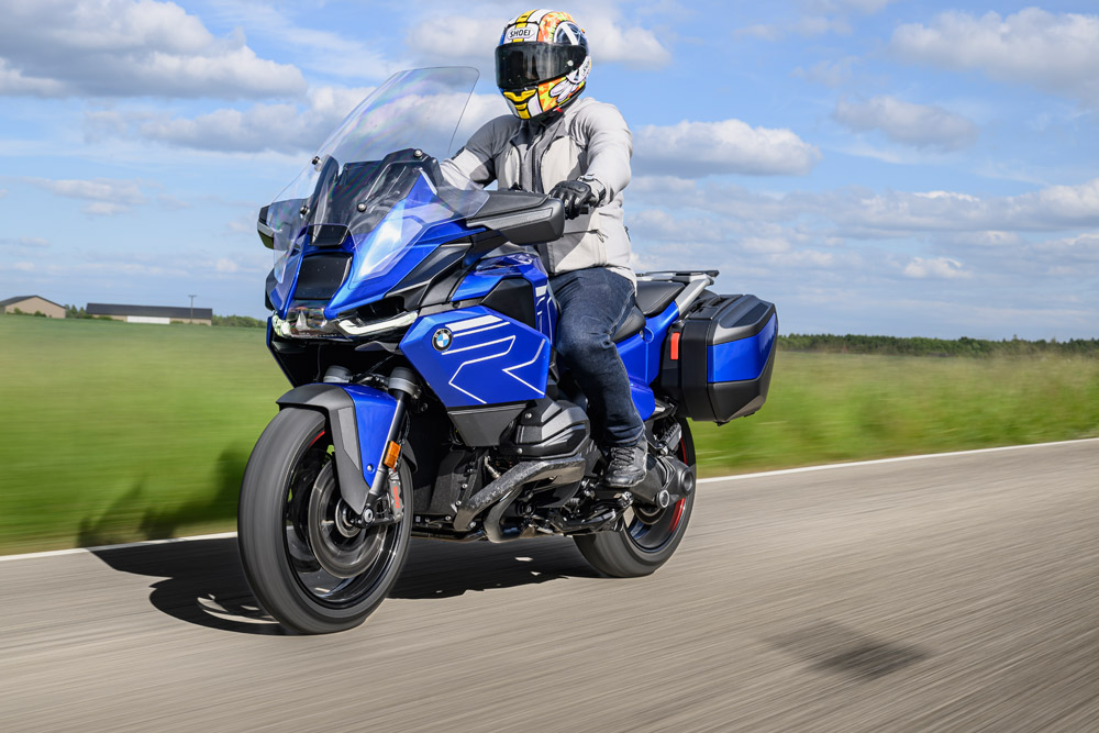 2026 BMW R 1300 RT Review - Cycle News