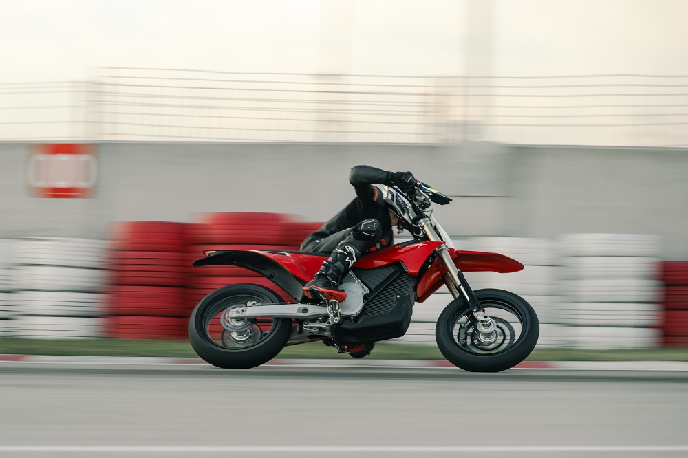 New Stark Varg SM Supermoto Specs and Price - Cycle News