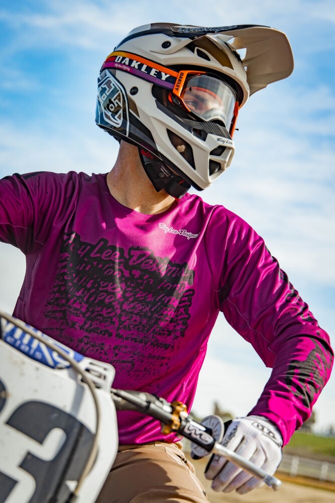 Troy Lee Designs SE5 Polycarbonate Helmet - Cycle News